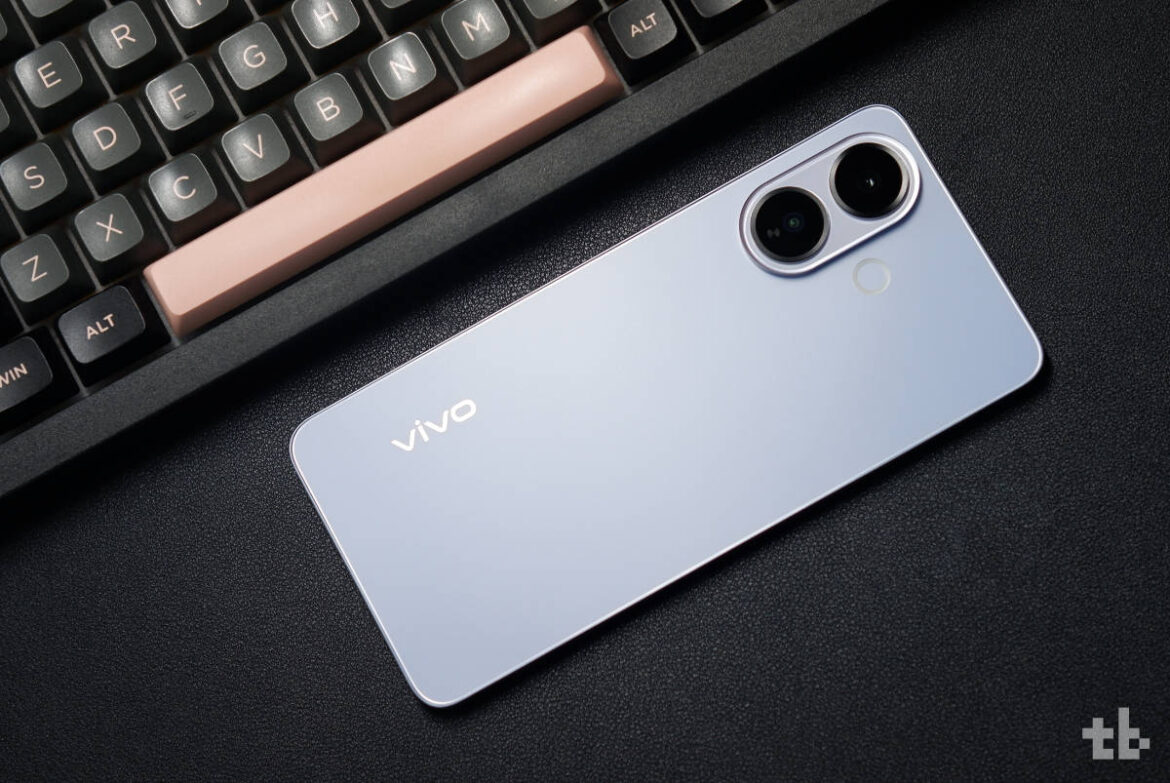 vivo V60 Lite 4G review: Sleek design, massive battery - Technobaboy